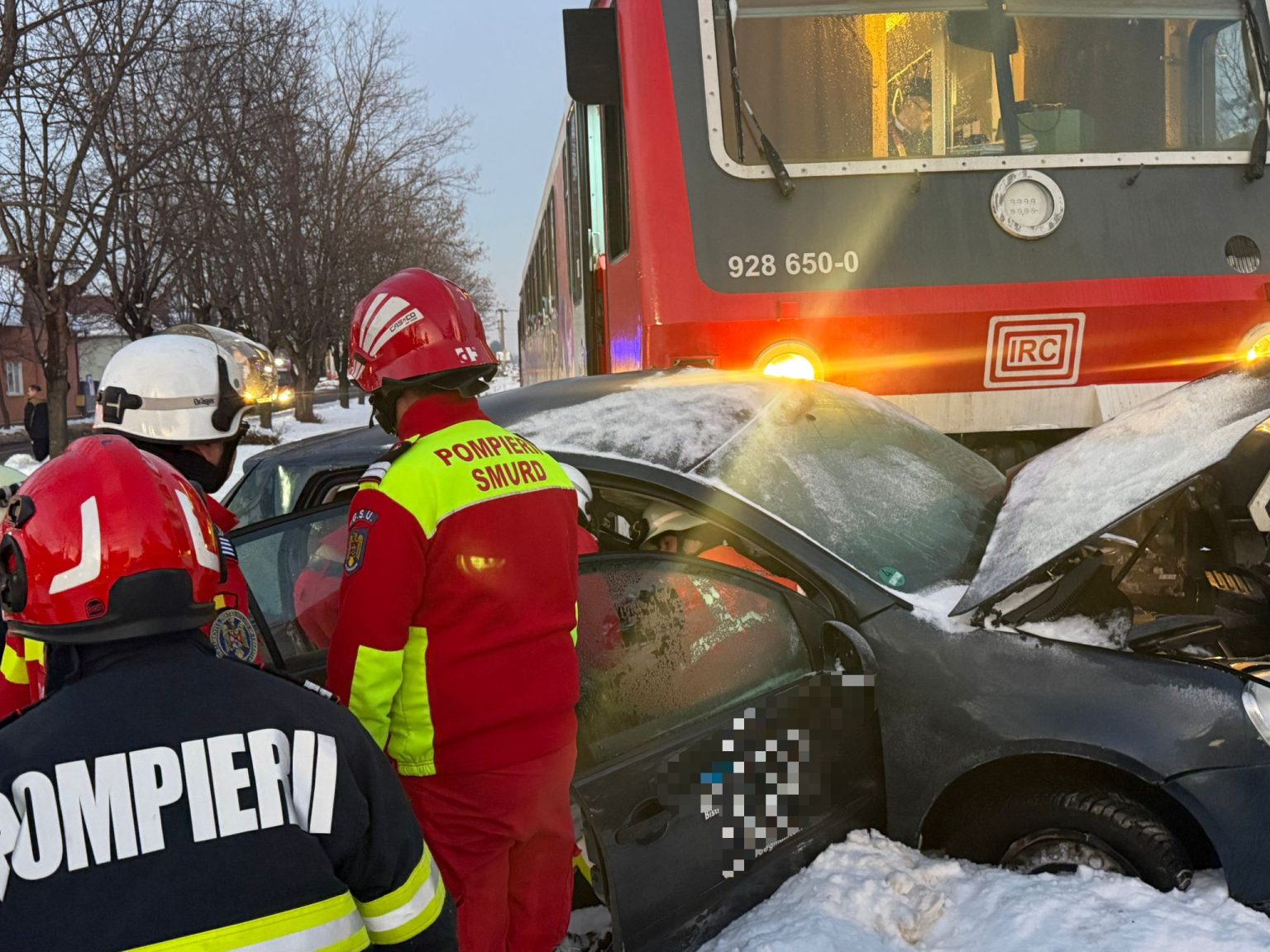 Dramatic: șofer de 25 de ani resuscitat după ce mașina i-a fost lovită ...